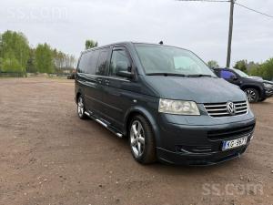 Grey Volkswagen Multivan 2005 in Limbazi, with an engine capacity of 2.50 L and mileage of 363 thousand km for 7900 €, photo 4 on AUTOMOTO.COM.LV