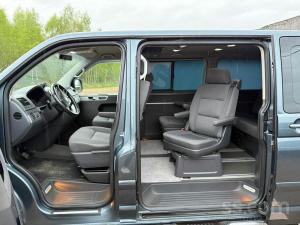 Grey Volkswagen Multivan 2005 in Limbazi, with an engine capacity of 2.50 L and mileage of 363 thousand km for 7900 €, photo 7 on AUTOMOTO.COM.LV