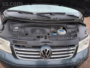Grey Volkswagen Multivan 2005 in Limbazi, with an engine capacity of 2.50 L and mileage of 363 thousand km for 7900 €, photo 12 on AUTOMOTO.COM.LV