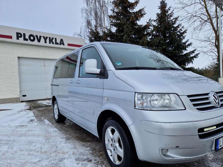 Pelēks Volkswagen Multivan 2006 Marijampole, ar dzinēja tilpumu 2.46 L un nobraukumu 238 tūkst. km par 7200 €, foto 2 vietnē AUTOMOTO.COM.LV