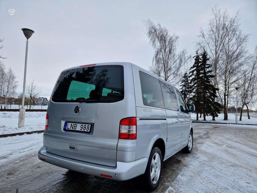 Pelēks Volkswagen Multivan 2006 Marijampole, ar dzinēja tilpumu 2.46 L un nobraukumu 238 tūkst. km par 7200 €, foto 4 vietnē AUTOMOTO.COM.LV