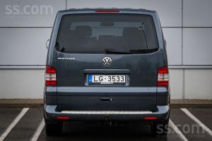 Grey Volkswagen Multivan 2006 in Riga, with an engine capacity of 2.50 L and mileage of 355 thousand km for 7950 €, photo 6 on AUTOMOTO.COM.LV