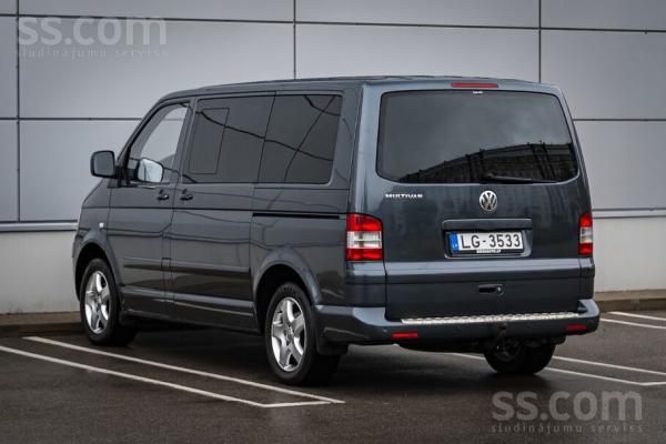 Pelēks Volkswagen Multivan 2006 Rīga, ar dzinēja tilpumu 2.50 L un nobraukumu 355 tūkst. km par 7950 €, foto 6 vietnē AUTOMOTO.COM.LV
