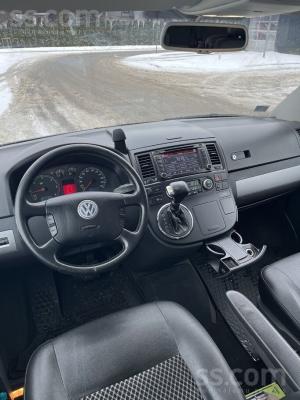 Grey Volkswagen Multivan 2006 in Liepaja, with an engine capacity of 2.50 L and mileage of 435 thousand km for 9000 €, photo 6 on AUTOMOTO.COM.LV