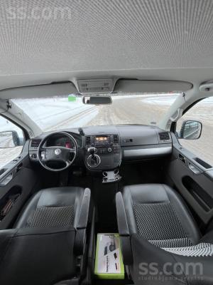 Grey Volkswagen Multivan 2006 in Liepaja, with an engine capacity of 2.50 L and mileage of 435 thousand km for 9000 €, photo 7 on AUTOMOTO.COM.LV