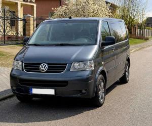 Grey Volkswagen Multivan 2009 in Klaipeda, with an engine capacity of 2.50 L and mileage of 365 thousand km for 6400 €, photo  on AUTOMOTO.COM.LV