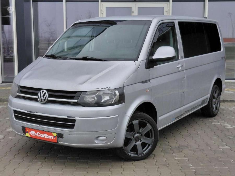 Pelēks Volkswagen Multivan 2010 Viļņa, ar dzinēja tilpumu 1.97 L un nobraukumu 514 tūkst. km par 6700 €, foto 3 vietnē AUTOMOTO.COM.LV