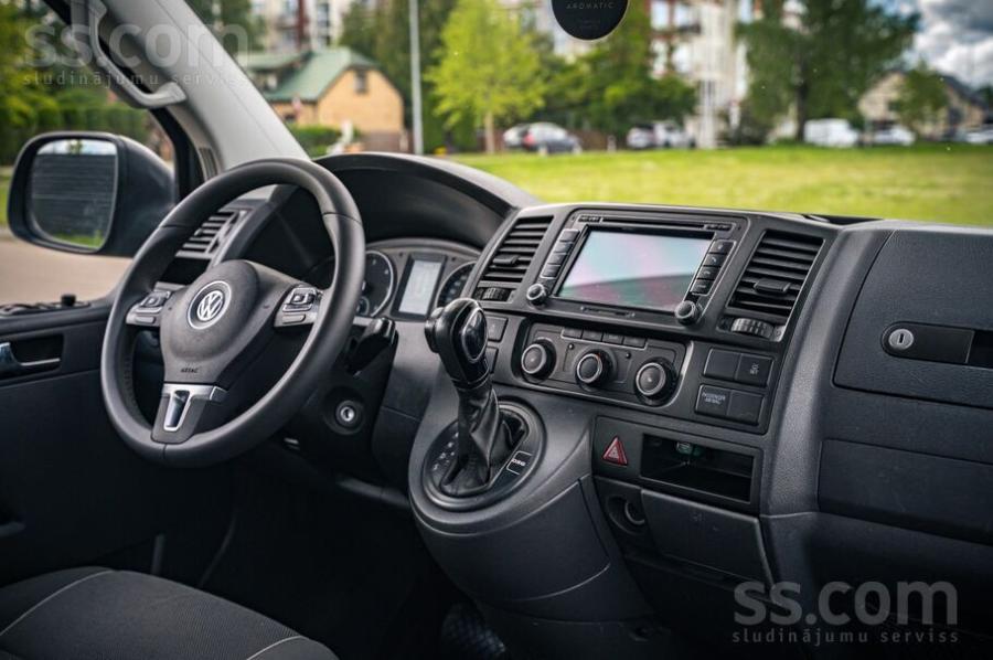 Grey Volkswagen Multivan 2010 in Riga, with an engine capacity of 2.00 L and mileage of 0 thousand km for 9990 €, photo 8 on AUTOMOTO.COM.LV