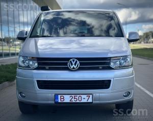 Grey Volkswagen Multivan 2010 in Rezekne, with an engine capacity of 2.00 L and mileage of 284 thousand km for 15990 €, photo  on AUTOMOTO.COM.LV