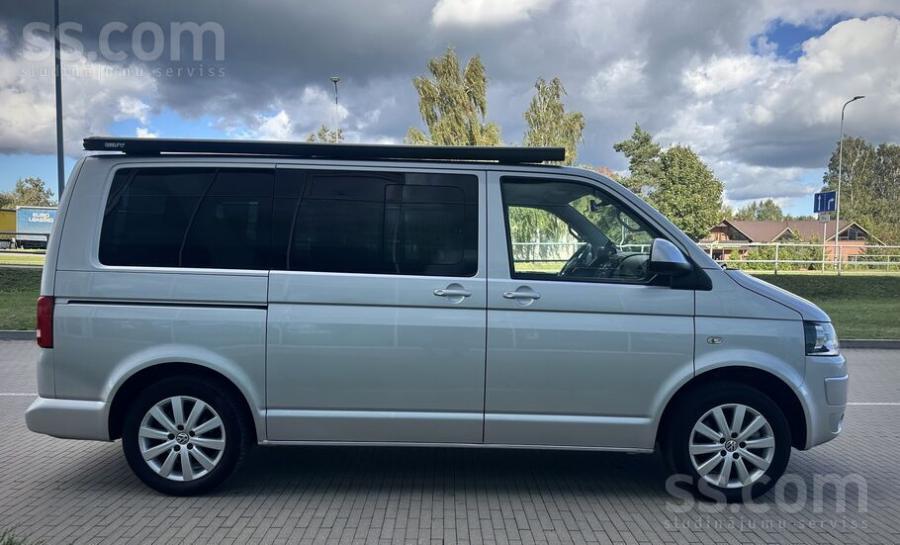 Grey Volkswagen Multivan 2010 in Rezekne, with an engine capacity of 2.00 L and mileage of 284 thousand km for 15990 €, photo 6 on AUTOMOTO.COM.LV