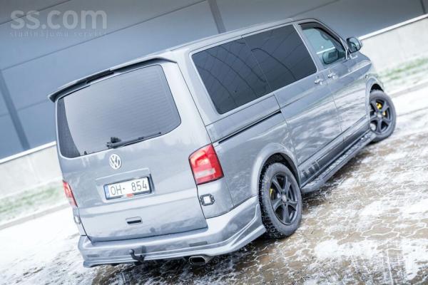 Pelēks Volkswagen Multivan 2011 Rīga, ar dzinēja tilpumu 2.00 L un nobraukumu 277 tūkst. km par 16990 €, foto 9 vietnē AUTOMOTO.COM.LV