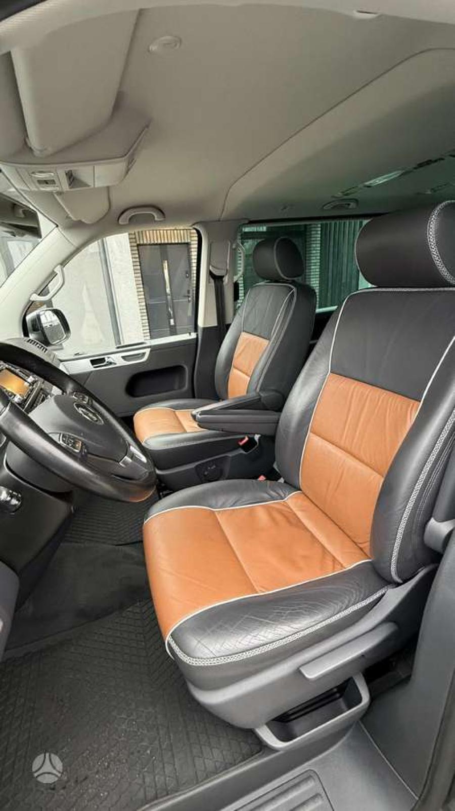 Pelēks Volkswagen Multivan 2013 Viļņa, ar dzinēja tilpumu 1.97 L un nobraukumu 140 tūkst. km par 22900 €, foto 9 vietnē AUTOMOTO.COM.LV
