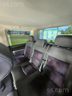 Pelēks Volkswagen Multivan 2013 Alūksne, ar dzinēja tilpumu 2.00 L un nobraukumu 199 tūkst. km par 15000 €, foto 7 vietnē AUTOMOTO.COM.LV