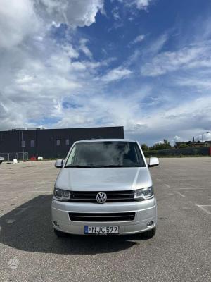 Grey Volkswagen Multivan 2014 in Vilnius, with an engine capacity of 2.00 L and mileage of 260 thousand km for 19300 €, photo 37 on AUTOMOTO.COM.LV