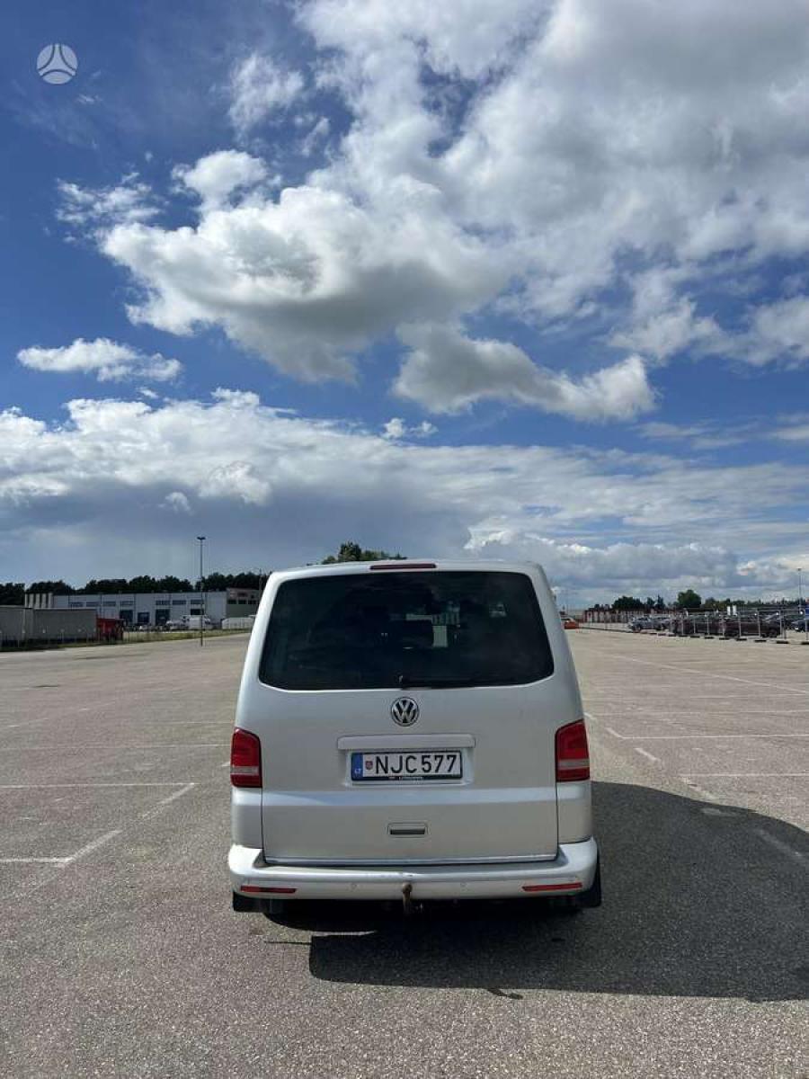 Grey Volkswagen Multivan 2014 in Vilnius, with an engine capacity of 2.00 L and mileage of 260 thousand km for 19300 €, photo 39 on AUTOMOTO.COM.LV