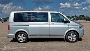 Grey Volkswagen Multivan 2014 in Vilnius, with an engine capacity of 2.00 L and mileage of 260 thousand km for 19300 €, photo 8 on AUTOMOTO.COM.LV