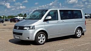 Pelēks Volkswagen Multivan 2014 Viļņa, ar dzinēja tilpumu 2.00 L un nobraukumu 260 tūkst. km par 18900 €, foto 11 vietnē AUTOMOTO.COM.LV