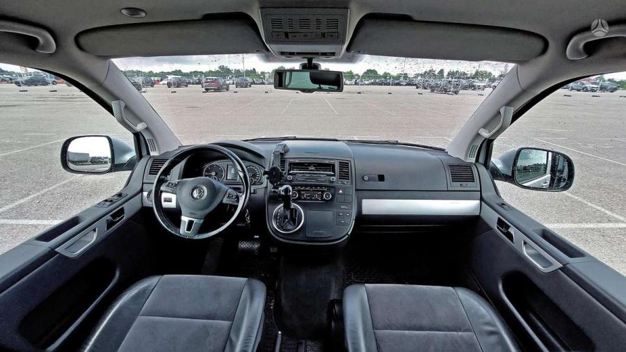 Pelēks Volkswagen Multivan 2014 Viļņa, ar dzinēja tilpumu 2.00 L un nobraukumu 260 tūkst. km par 18900 €, foto 21 vietnē AUTOMOTO.COM.LV