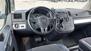 Pelēks Volkswagen Multivan 2014 Viļņa, ar dzinēja tilpumu 2.00 L un nobraukumu 260 tūkst. km par 18900 €, foto 24 vietnē AUTOMOTO.COM.LV