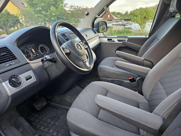 Pelēks Volkswagen Multivan 2015 Prienai, ar dzinēja tilpumu 1.97 L un nobraukumu 167 tūkst. km par 18500 €, foto 9 vietnē AUTOMOTO.COM.LV
