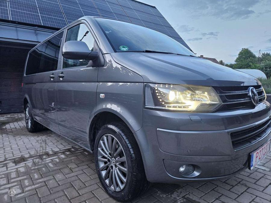 Grey Volkswagen Multivan 2015 in Prienai, with an engine capacity of 1.97 L and mileage of 167 thousand km for 18500 €, photo 15 on AUTOMOTO.COM.LV