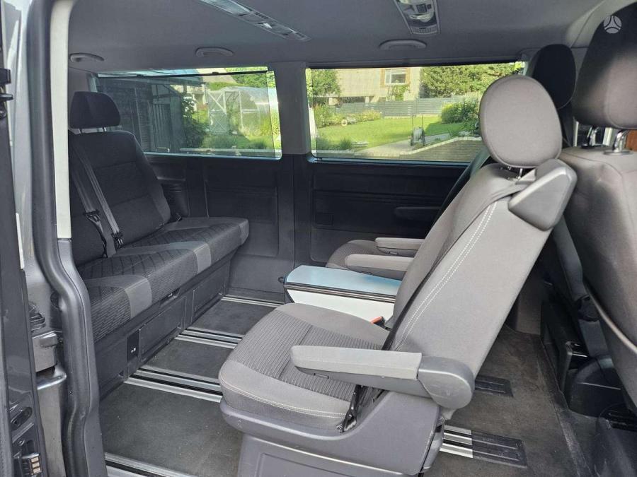 Grey Volkswagen Multivan 2015 in Prienai, with an engine capacity of 1.97 L and mileage of 167 thousand km for 18500 €, photo 30 on AUTOMOTO.COM.LV