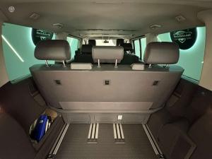 Pelēks Volkswagen Multivan 2015 Marijampole, ar dzinēja tilpumu 1.97 L un nobraukumu 259 tūkst. km par 17450 €, foto 15 vietnē AUTOMOTO.COM.LV