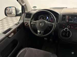 Pelēks Volkswagen Multivan 2015 Marijampole, ar dzinēja tilpumu 1.97 L un nobraukumu 259 tūkst. km par 17450 €, foto 22 vietnē AUTOMOTO.COM.LV