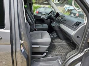 Grey Volkswagen Multivan 2015 in Prienai, with an engine capacity of 1.97 L and mileage of 167 thousand km for 17300 €, photo 6 on AUTOMOTO.COM.LV