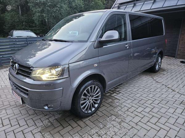 Grey Volkswagen Multivan 2015 in Prienai, with an engine capacity of 1.97 L and mileage of 167 thousand km for 17300 €, photo 11 on AUTOMOTO.COM.LV