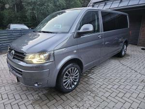 Grey Volkswagen Multivan 2015 in Prienai, with an engine capacity of 1.97 L and mileage of 167 thousand km for 17300 €, photo 11 on AUTOMOTO.COM.LV