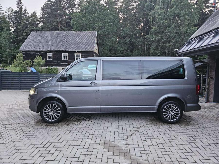 Grey Volkswagen Multivan 2015 in Prienai, with an engine capacity of 1.97 L and mileage of 167 thousand km for 17300 €, photo 17 on AUTOMOTO.COM.LV
