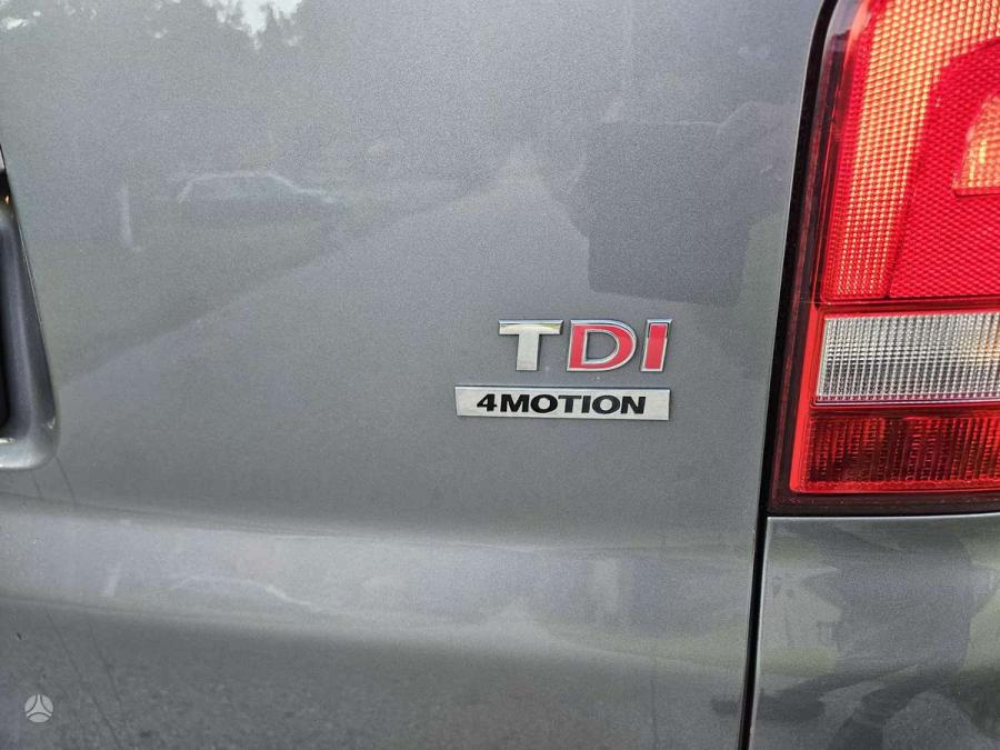 Grey Volkswagen Multivan 2015 in Prienai, with an engine capacity of 1.97 L and mileage of 167 thousand km for 17300 €, photo 26 on AUTOMOTO.COM.LV