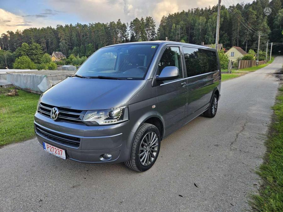 Grey Volkswagen Multivan 2015 in Prienai, with an engine capacity of 1.97 L and mileage of 167 thousand km for 17300 €, photo 32 on AUTOMOTO.COM.LV