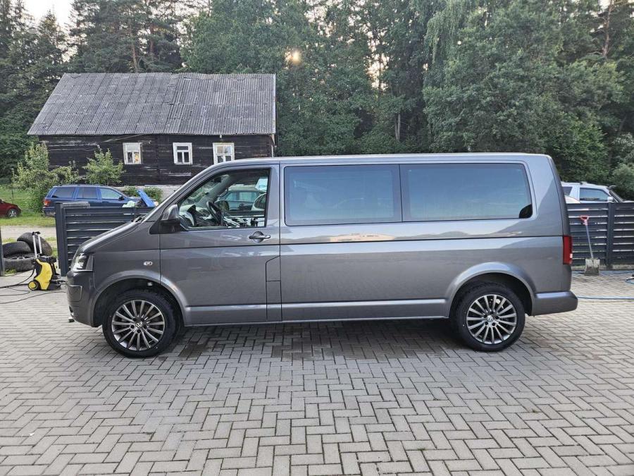 Grey Volkswagen Multivan 2015 in Prienai, with an engine capacity of 1.97 L and mileage of 167 thousand km for 17300 €, photo 39 on AUTOMOTO.COM.LV