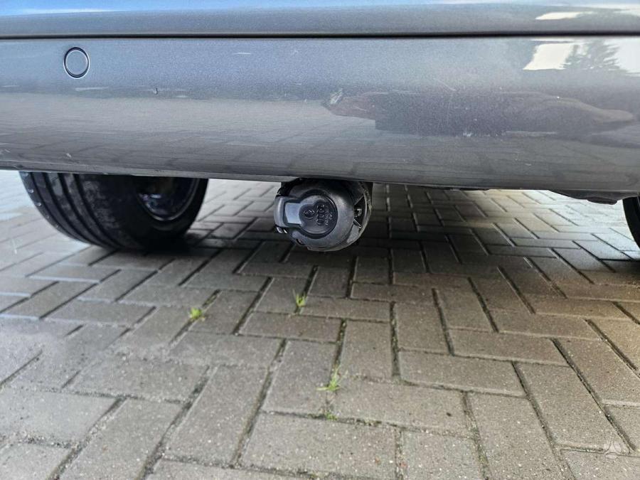 Grey Volkswagen Multivan 2015 in Prienai, with an engine capacity of 1.97 L and mileage of 167 thousand km for 17300 €, photo 46 on AUTOMOTO.COM.LV