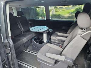 Grey Volkswagen Multivan 2015 in Prienai, with an engine capacity of 1.97 L and mileage of 167 thousand km for 17300 €, photo 53 on AUTOMOTO.COM.LV