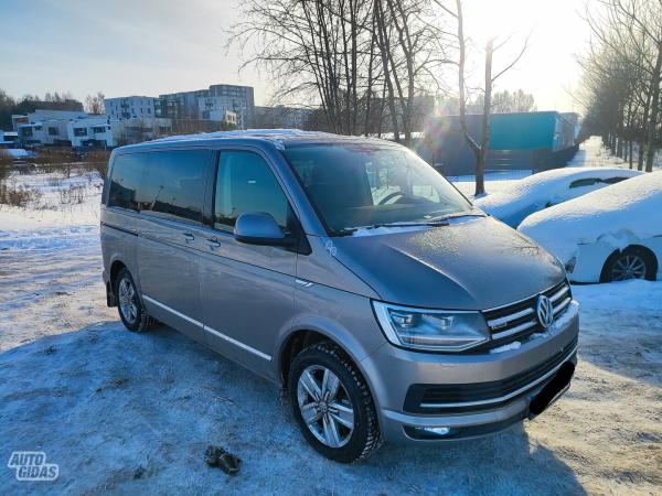 Pelēks Volkswagen Multivan 2017 Viļņa, ar dzinēja tilpumu 2.00 L un nobraukumu 320 tūkst. km par 15100 €, foto 1 vietnē AUTOMOTO.COM.LV