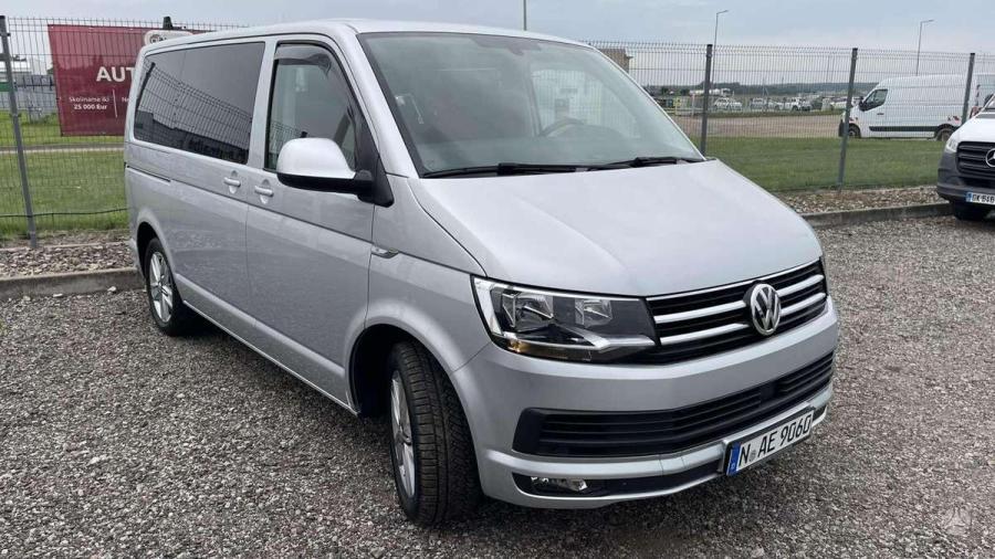 Pelēks Volkswagen Multivan 2017 Marijampole, ar dzinēja tilpumu 1.97 L un nobraukumu 155 tūkst. km par 22490 €, foto 13 vietnē AUTOMOTO.COM.LV