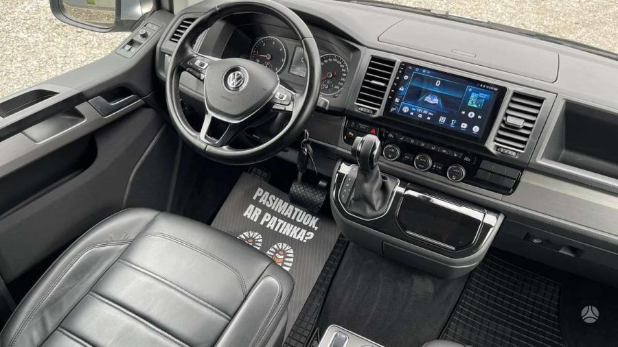 Pelēks Volkswagen Multivan 2017 Marijampole, ar dzinēja tilpumu 1.97 L un nobraukumu 155 tūkst. km par 22490 €, foto 22 vietnē AUTOMOTO.COM.LV