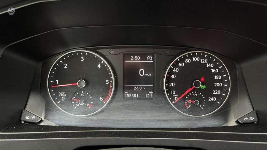 Pelēks Volkswagen Multivan 2017 Marijampole, ar dzinēja tilpumu 1.97 L un nobraukumu 155 tūkst. km par 22490 €, foto 25 vietnē AUTOMOTO.COM.LV