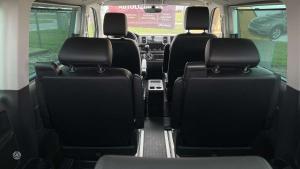 Pelēks Volkswagen Multivan 2017 Marijampole, ar dzinēja tilpumu 1.97 L un nobraukumu 155 tūkst. km par 22490 €, foto 35 vietnē AUTOMOTO.COM.LV