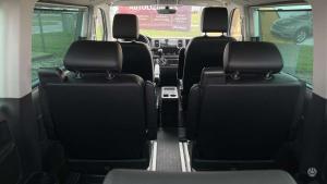 Pelēks Volkswagen Multivan 2017 Marijampole, ar dzinēja tilpumu 1.97 L un nobraukumu 155 tūkst. km par 22490 €, foto 38 vietnē AUTOMOTO.COM.LV