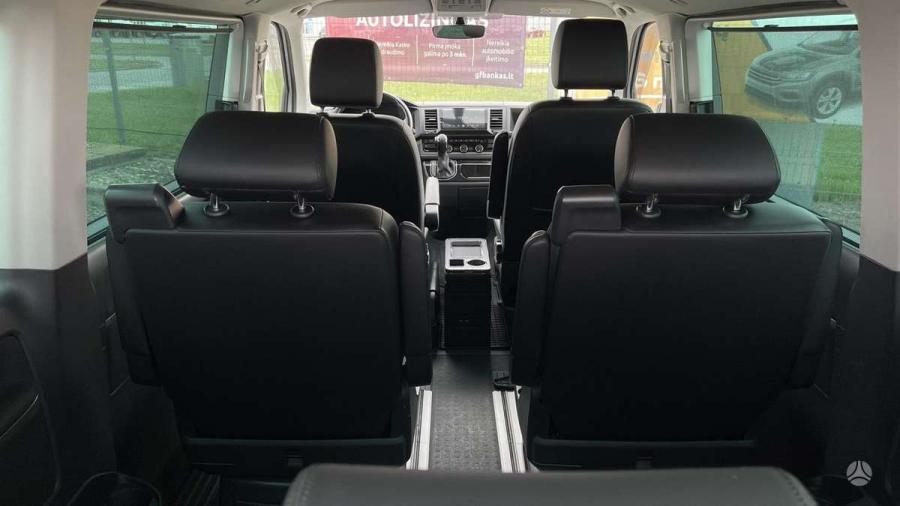 Pelēks Volkswagen Multivan 2017 Marijampole, ar dzinēja tilpumu 1.97 L un nobraukumu 155 tūkst. km par 22490 €, foto 38 vietnē AUTOMOTO.COM.LV
