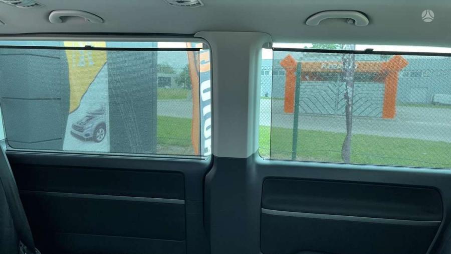 Pelēks Volkswagen Multivan 2017 Marijampole, ar dzinēja tilpumu 1.97 L un nobraukumu 155 tūkst. km par 22490 €, foto 42 vietnē AUTOMOTO.COM.LV