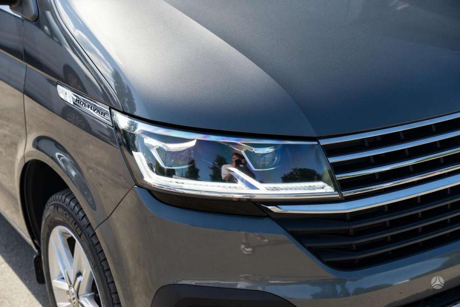 Pelēks Volkswagen Multivan 2019 Viļņa, ar dzinēja tilpumu 1.97 L un nobraukumu 217 tūkst. km par 31900 €, foto 23 vietnē AUTOMOTO.COM.LV