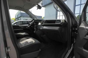 Pelēks Volkswagen Multivan 2019 Viļņa, ar dzinēja tilpumu 1.97 L un nobraukumu 217 tūkst. km par 31900 €, foto 26 vietnē AUTOMOTO.COM.LV