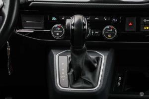 Grey Volkswagen Multivan 2020 in Riga, with an engine capacity of 1.97 L and mileage of 165 thousand km for 36990 €, photo 14 on AUTOMOTO.COM.LV