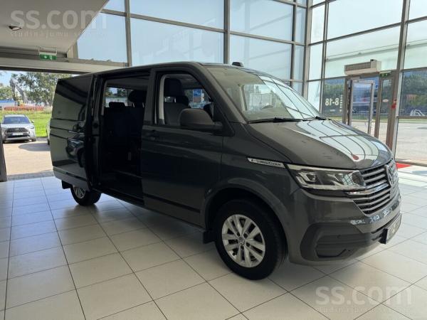 Grey Volkswagen Multivan 2021 in Riga, with an engine capacity of 2.00 L and mileage of 91 thousand km for 31900 €, photo 4 on AUTOMOTO.COM.LV