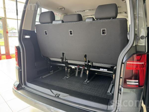 Grey Volkswagen Multivan 2021 in Riga, with an engine capacity of 2.00 L and mileage of 91 thousand km for 31900 €, photo 10 on AUTOMOTO.COM.LV